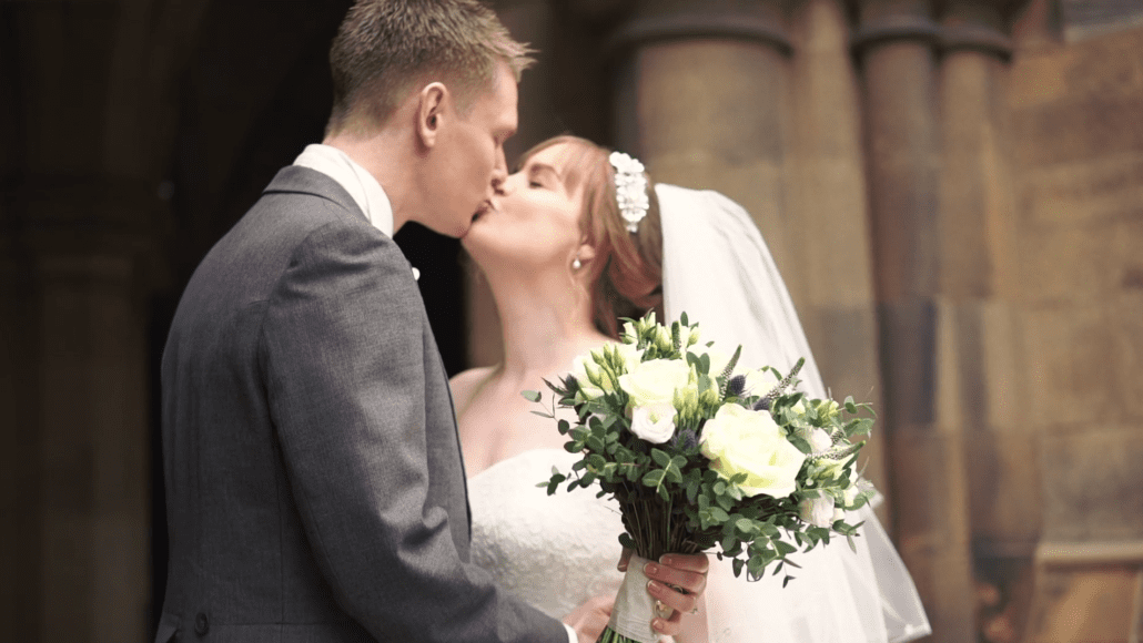 Brig o’ Doon Wedding Video - Lyndsey & David - Cinematic Wedding Films